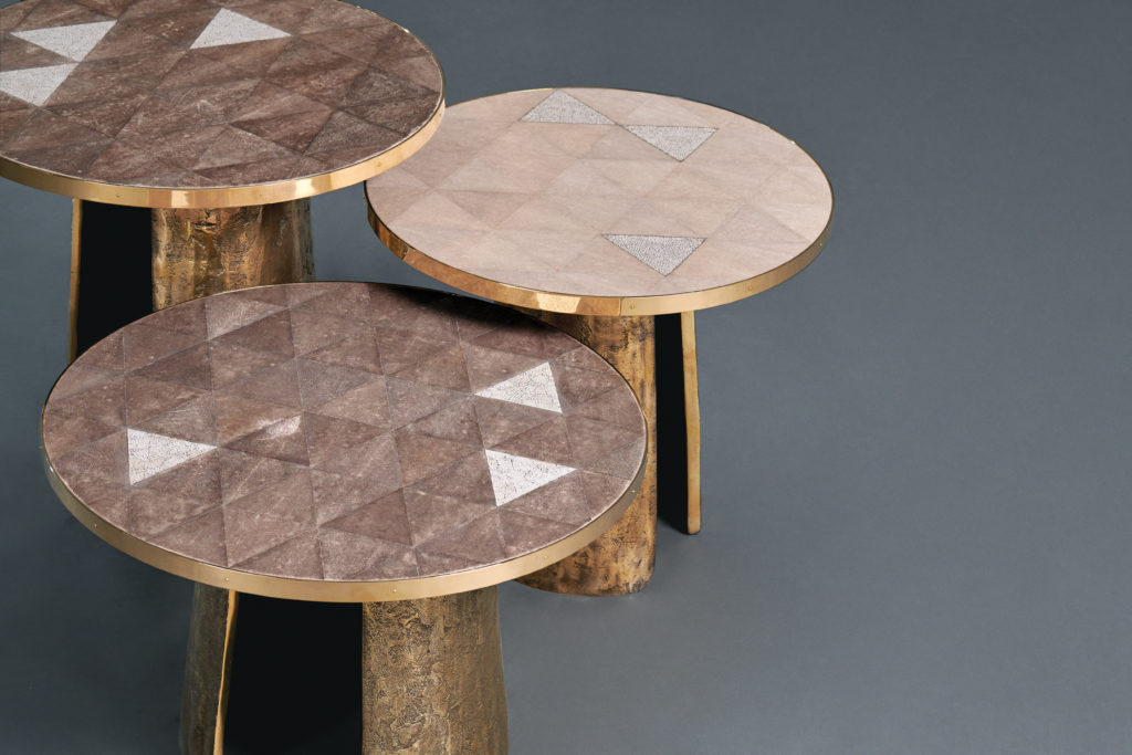 Pavé Tables - R HUGHES