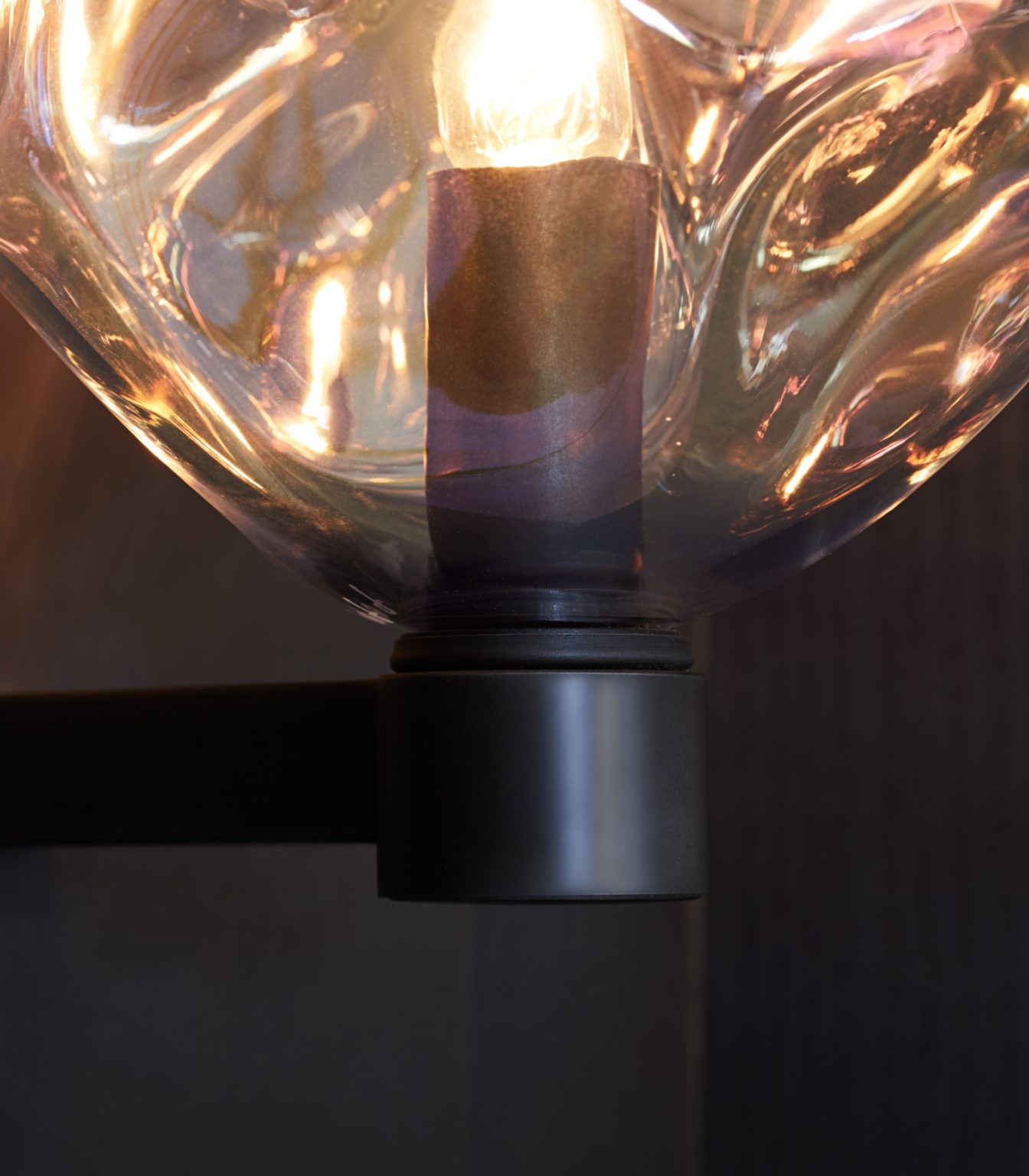 Wall Lights Archives - R HUGHES